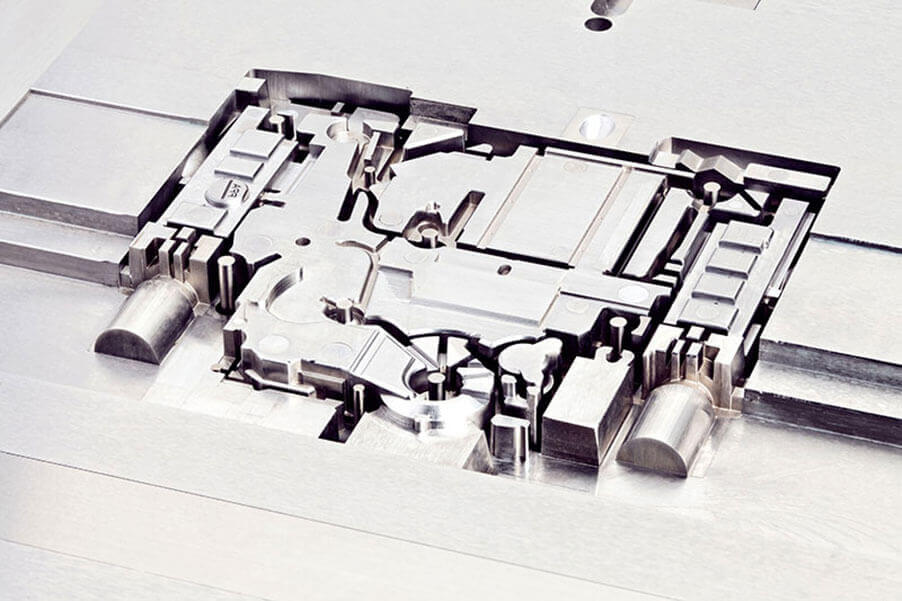 SMP Moules – Expert in high precision custom-made mould